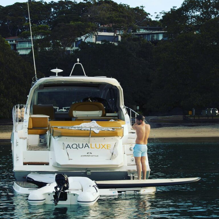 Aqualuxe Boat Sydney | 32 foot Cruiser | Charter Boat